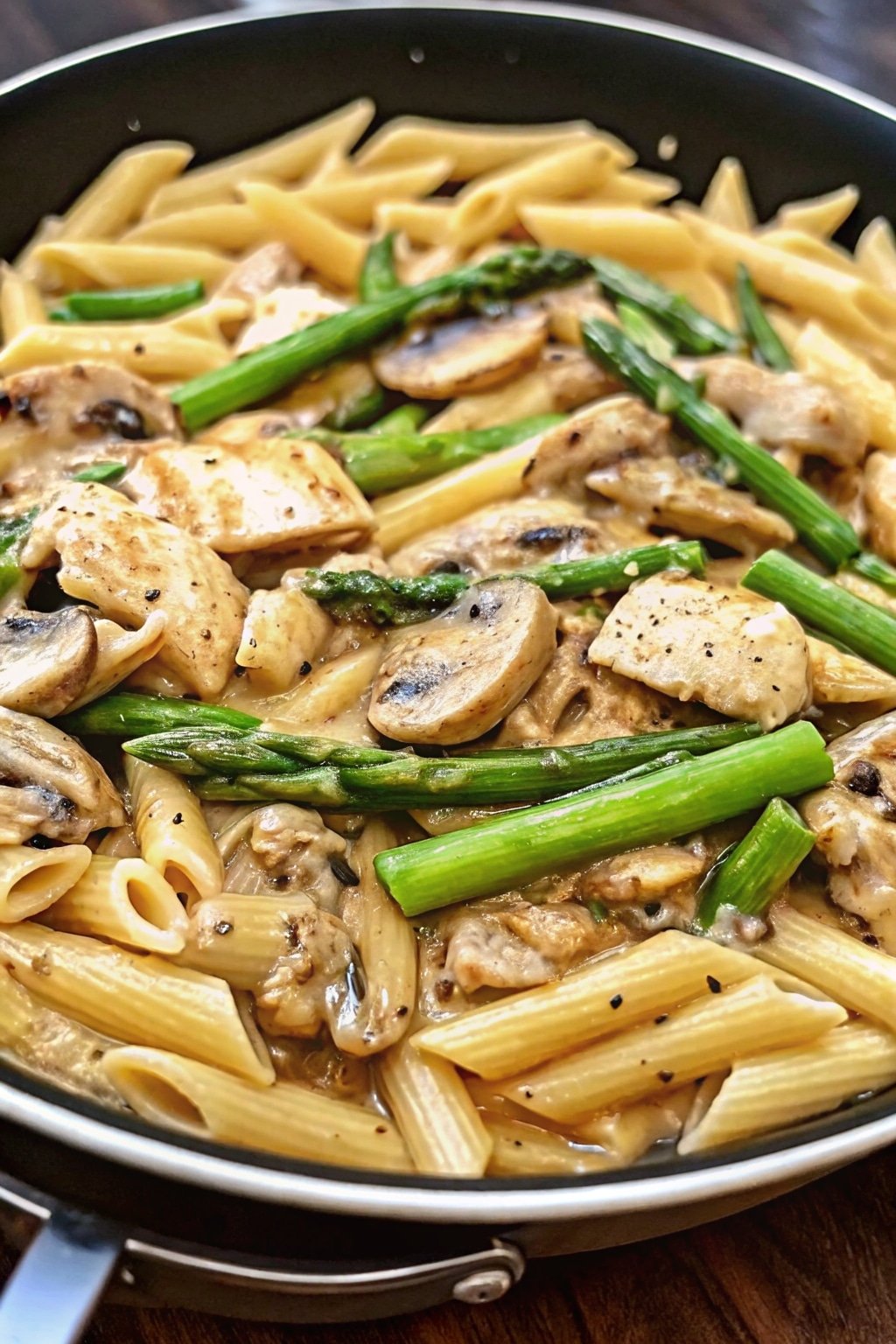 Creamy Mushroom and Asparagus Chicken Penne – Easy Family Favorite